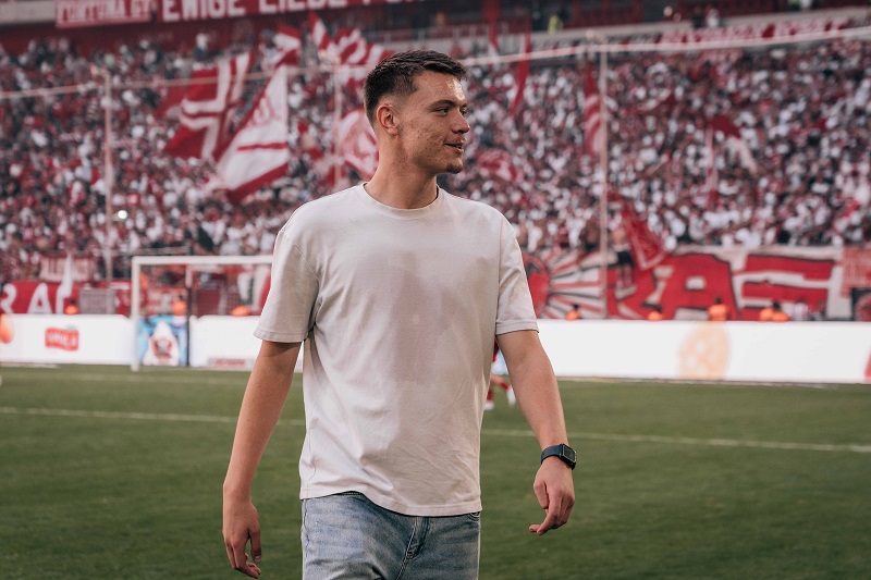 Fortuna Düsseldorf 1895: Dzenan Pejcinovic erhält Fritz-Walter-Medaille ...