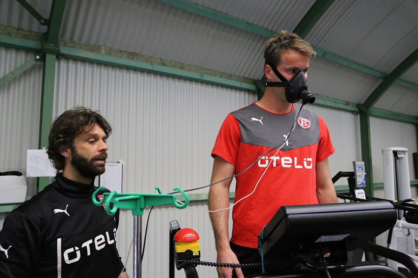 Fortuna Düsseldorf 1895: Servus, Axel!