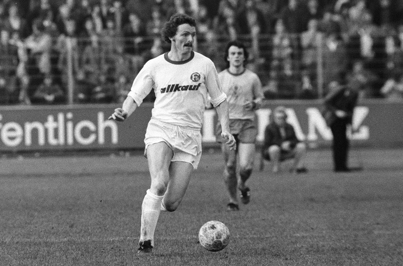 Fortuna Düsseldorf 1895: Der Mann, der einen Scheitel schießen konnte