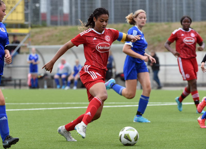 Fortuna Düsseldorf 1895: U17-Juniorinnen testen für einen guten Zweck