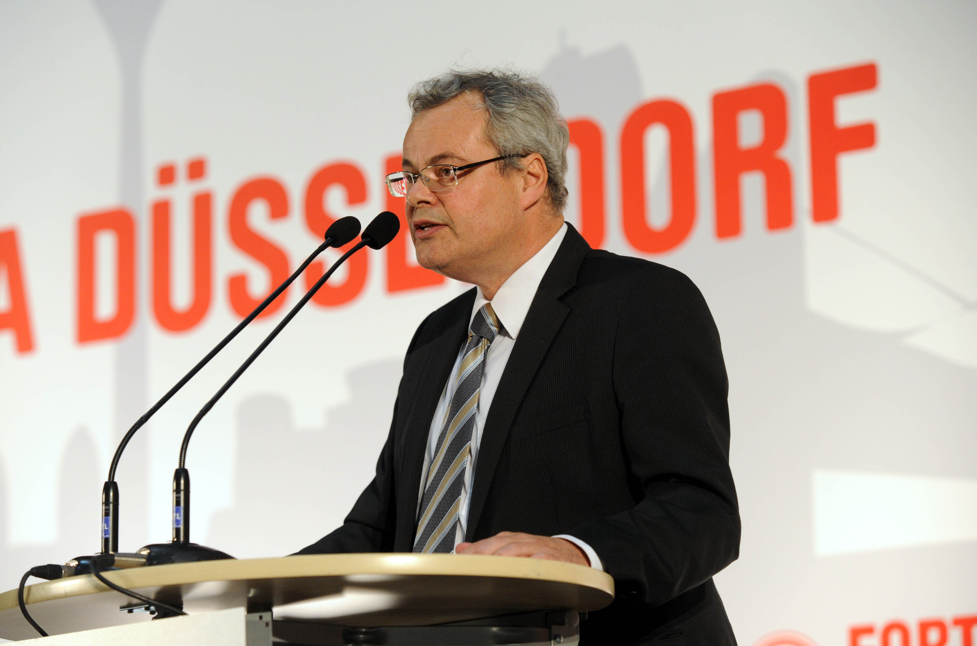 Fortuna Düsseldorf 1895: 25 Jahre Paul Jäger und F95