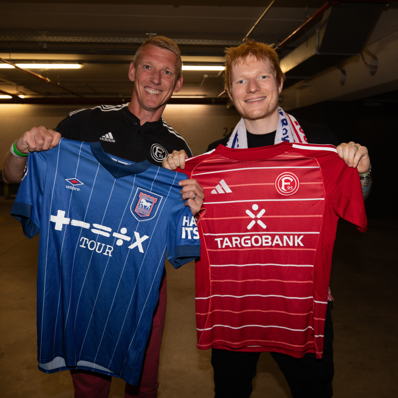 Zoey uso xxxxx operated out of a cheap inn on ECR.